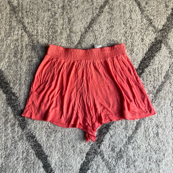 Divided | Shorts | Coral Light Weight Shorts | Poshmark